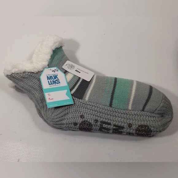 Muk Luks | Accessories | The Original Muk Luks Size Sm 68 Graygreen Faux Fur Lined Slipper Socks ...